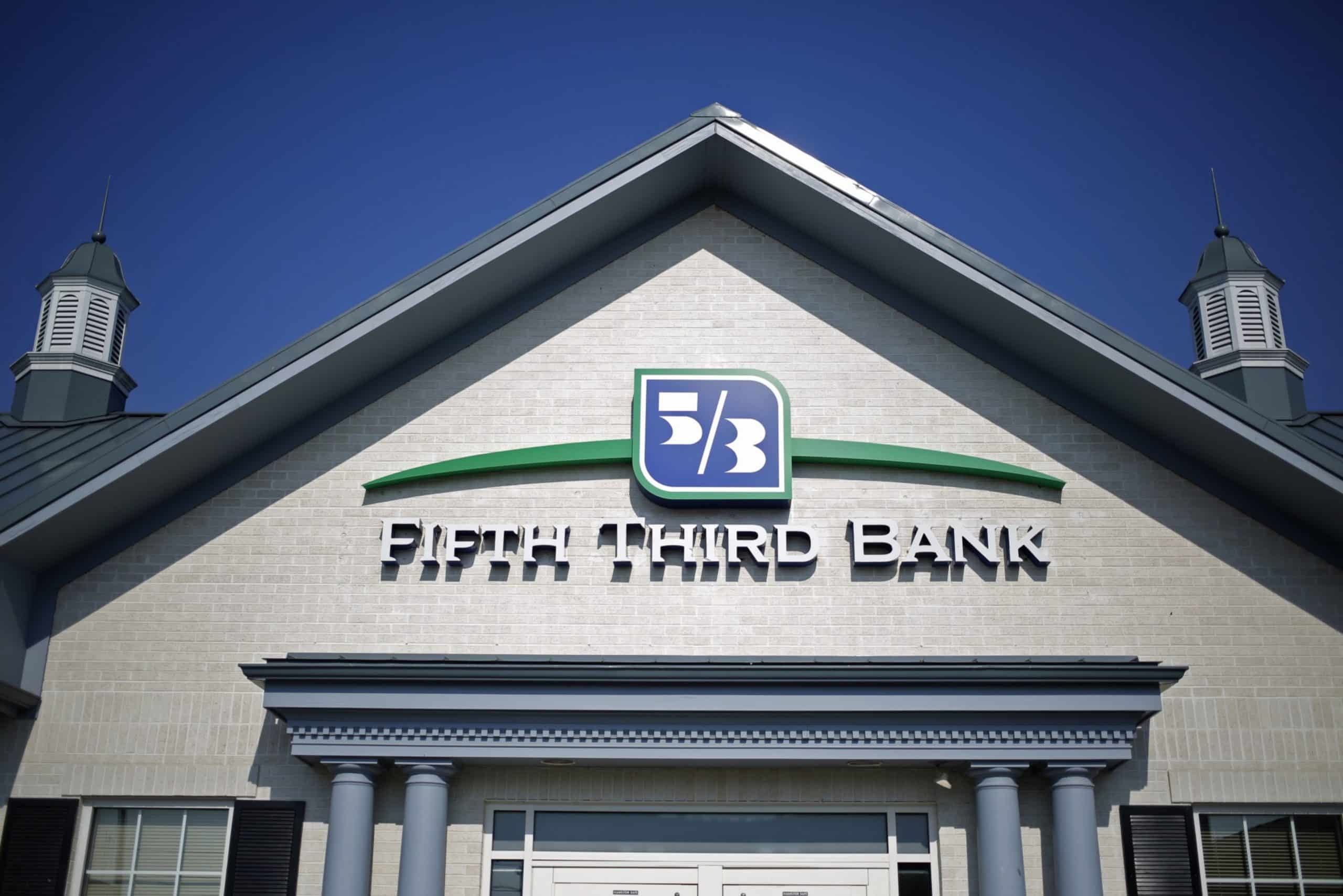 Fifth Third Bank shifts from legacy core to the FIS managed-as-a ...